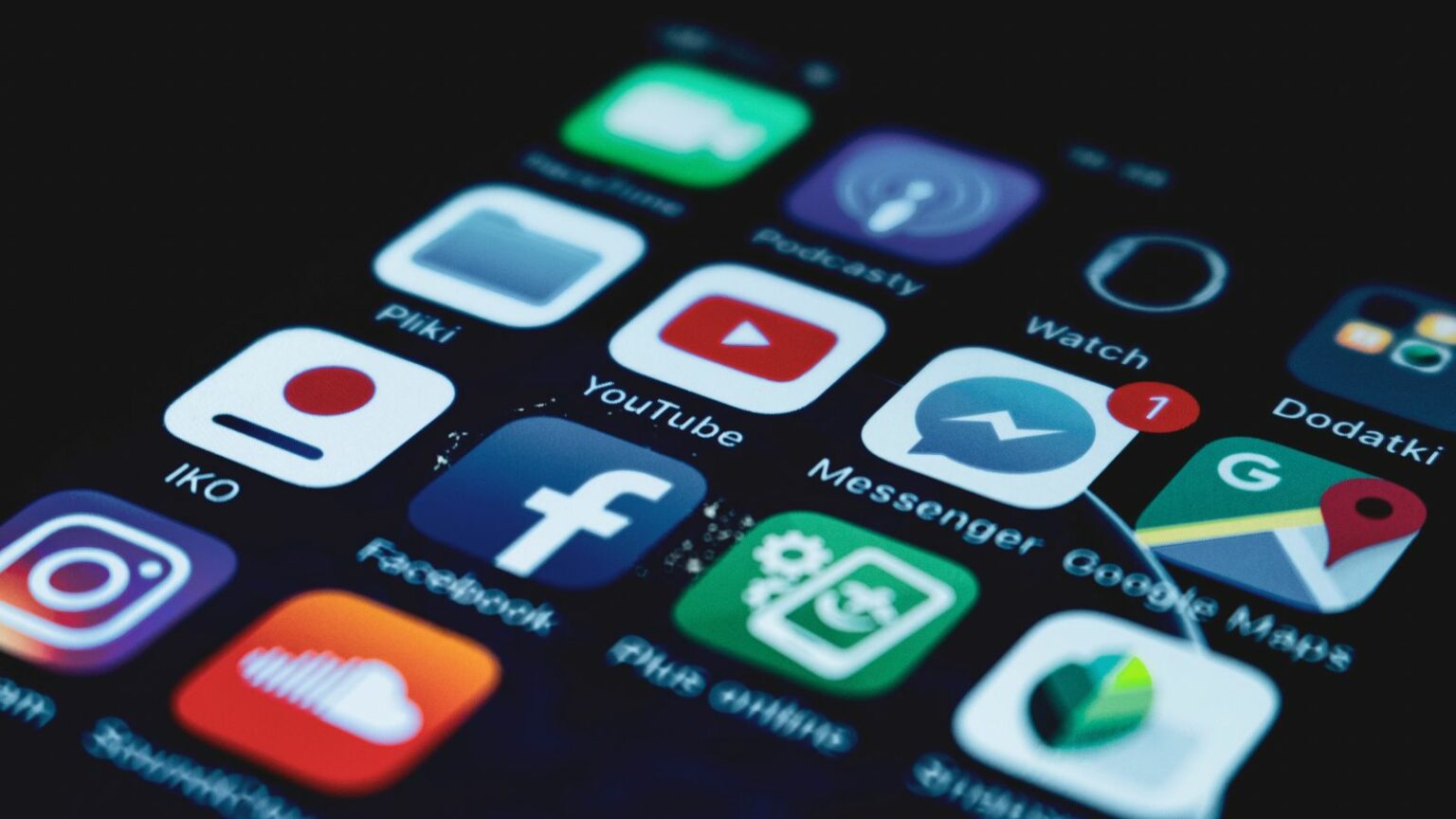 How To Run A Twitter Giveaway (+ Ideas for 2025) - shockicon.com